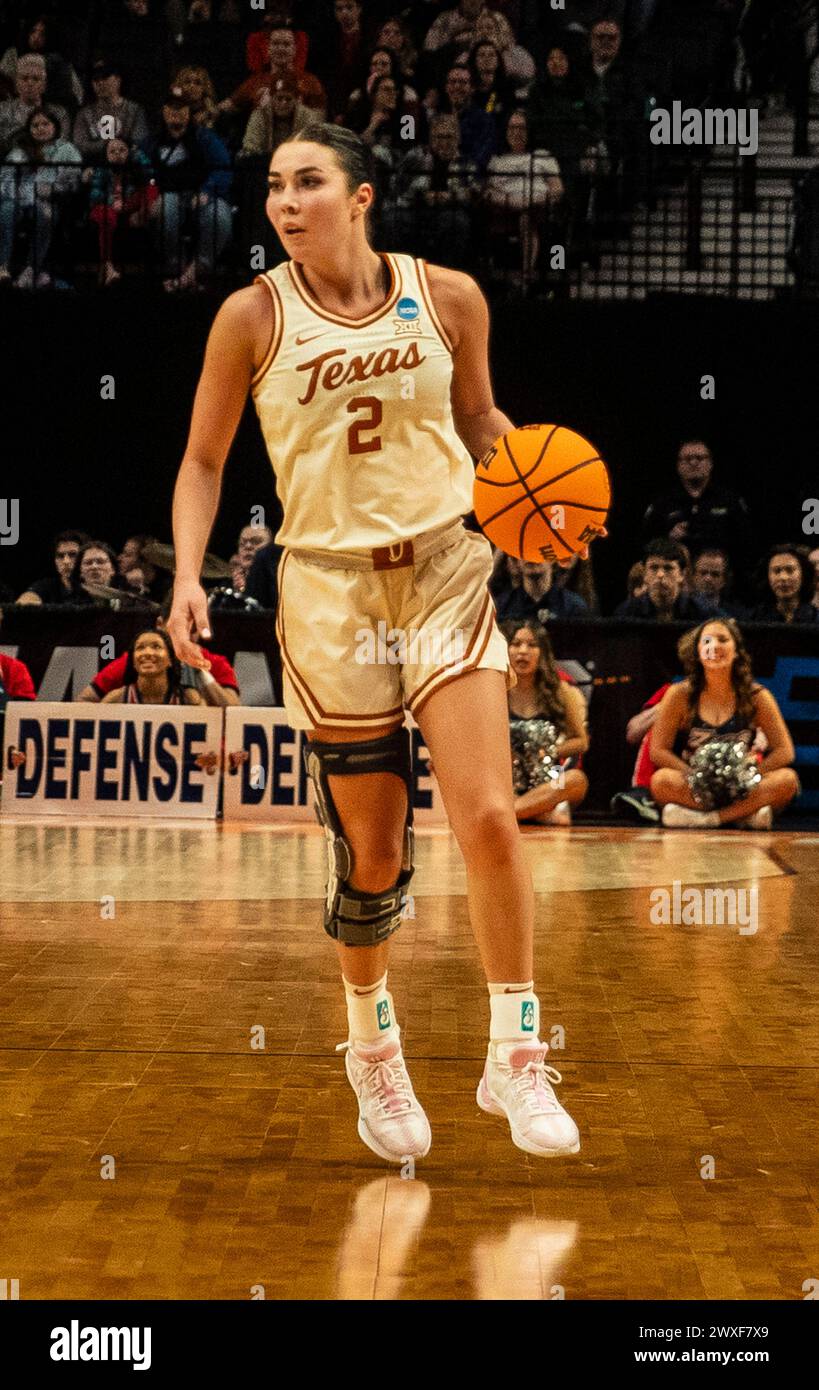 Portland, OR U.S. 29th Mar, 2024. A. Texas guard Shaylee Gonzales (2 ...