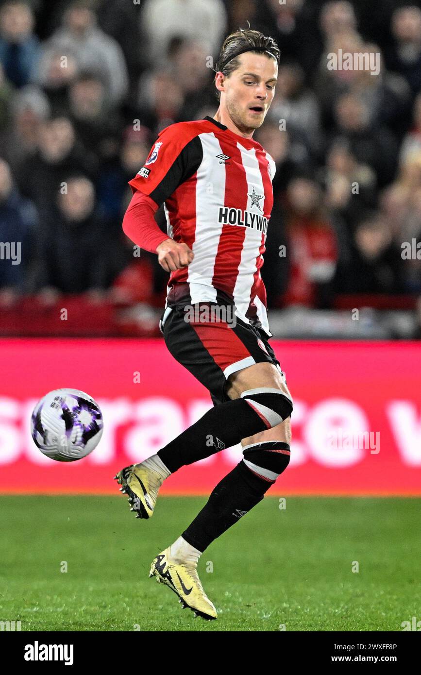 Mathias Jensen of Brentford during the Premier League match Brentford ...