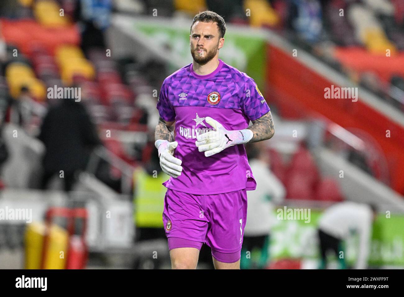 Mark Flekken of Brentford during the Premier League match Brentford vs ...
