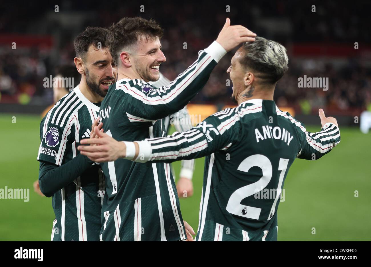 Bruno fernandes mason mount hi-res stock photography and images - Alamy