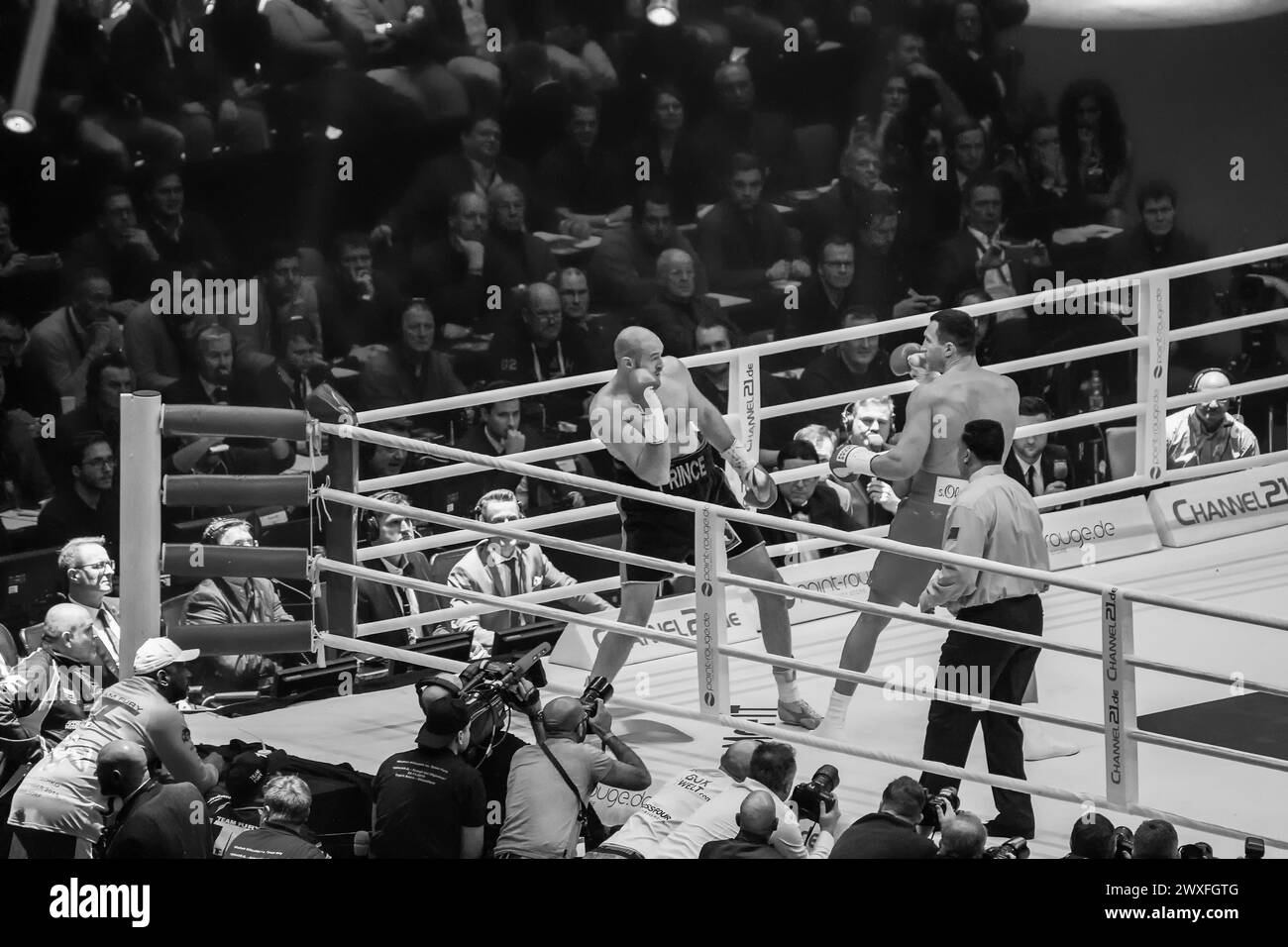 11-28-2015 Dusseldorf , Germany. Tyson Fury and Wladimir Klitschko ...