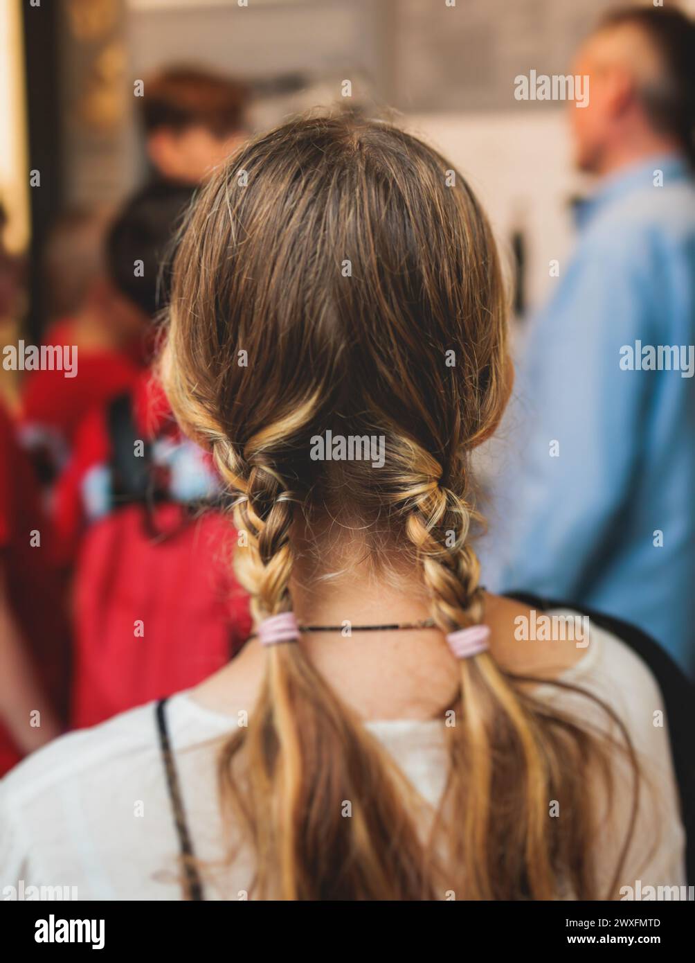 Group of students and school pupils in a science museum exhibition ...