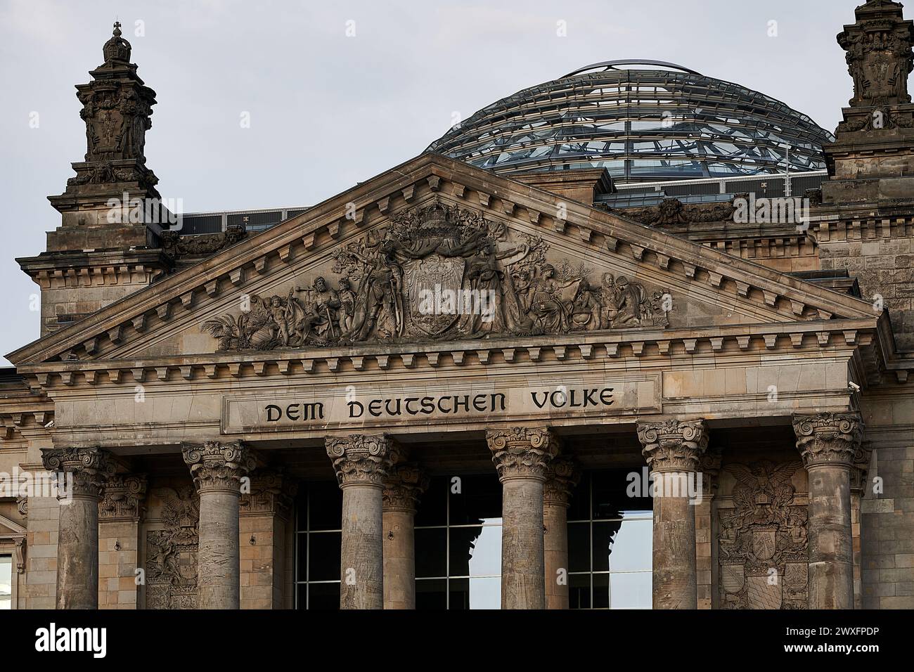 Entry of reichstag hi-res stock photography and images - Alamy