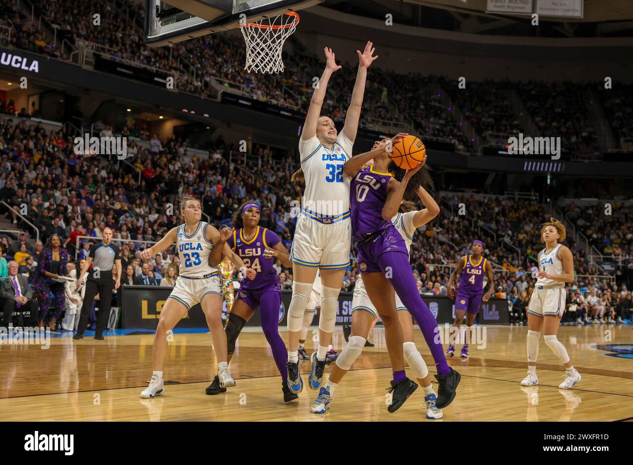 Albany, New York, USA. 30th Mar, 2024. LSU forward ANGEL REESE (10 ...