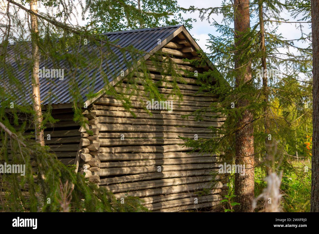 Old log cabin finland hi-res stock photography and images - Alamy