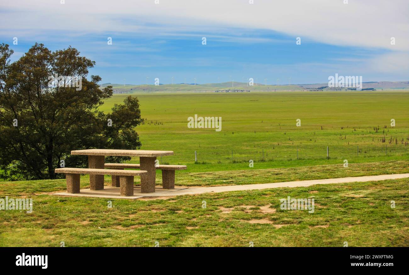 Motorist rest area at Lake George, NSW, Australia Stock Photo - Alamy