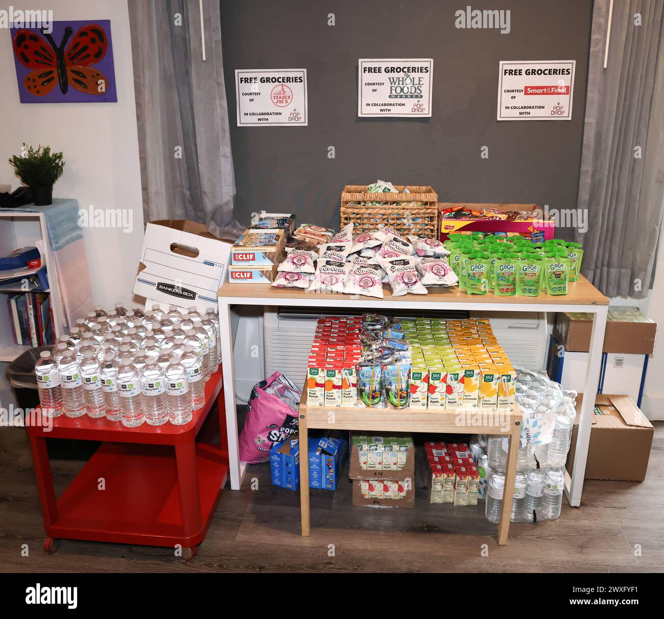 Project pop drop hi-res stock photography and images - Alamy