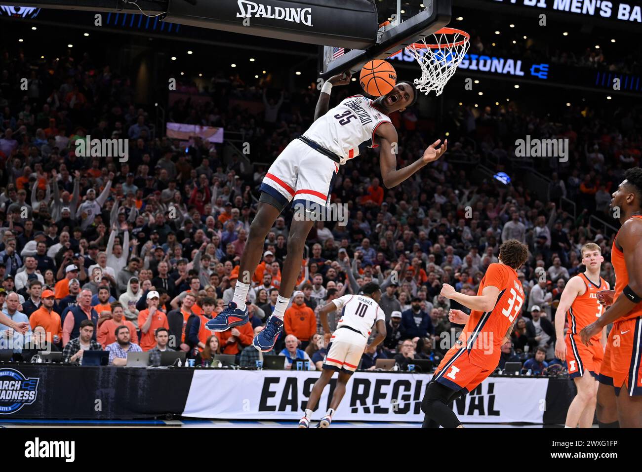 TD Garden. 30th Mar, 2024. Boston Mass: Connecticut Huskies forward ...