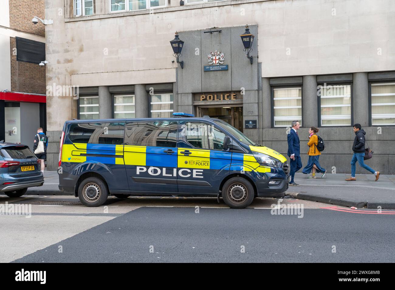 Uk police logo hi-res stock photography and images - Alamy