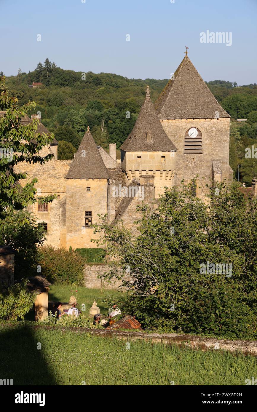 Saint-Geniès is one of the most beautiful villages in Périgord Noir ...