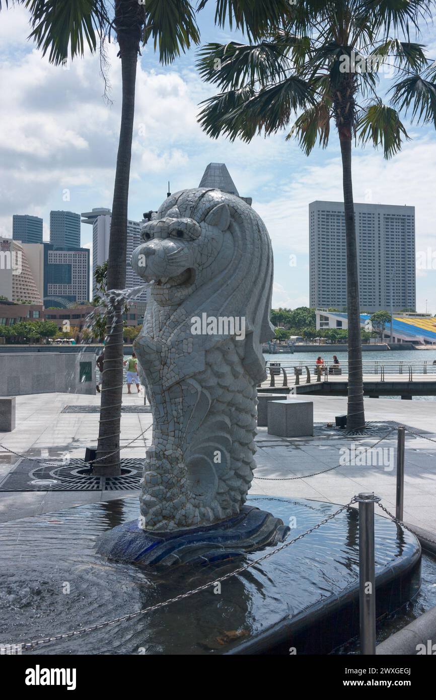 Singapore, Singapore - August 21 2007: Two-metre-tall cub statue ...