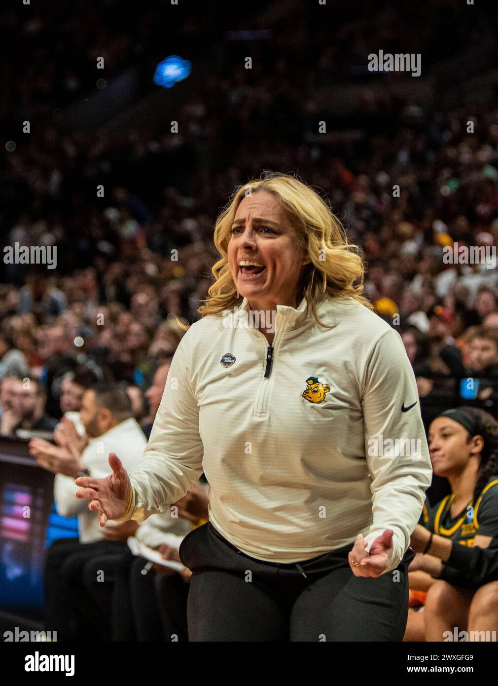 Portland, OR U.S. 30th Mar, 2024. A. Baylor head coach Nicki Collen ...