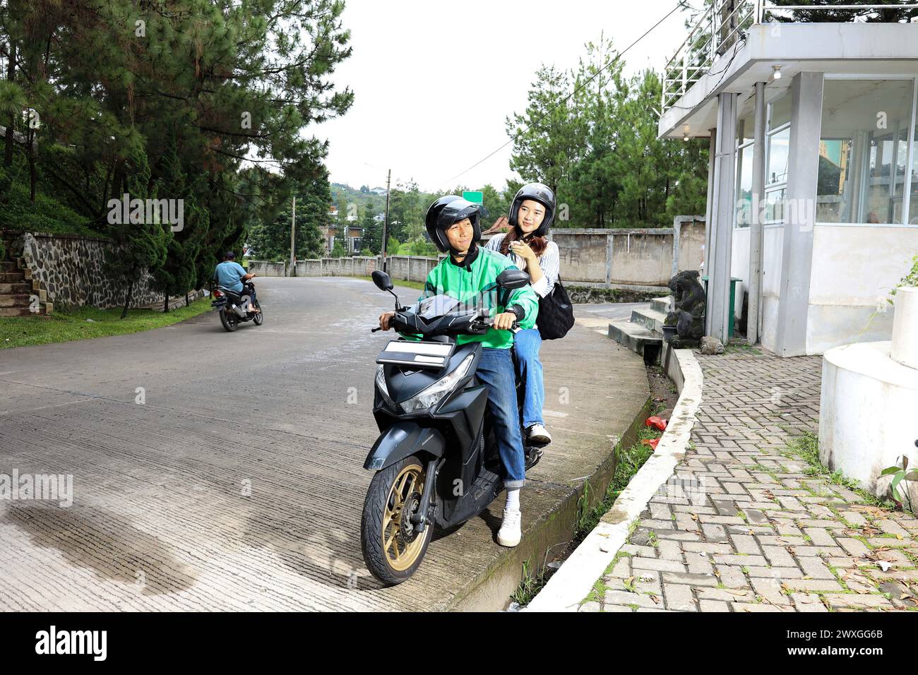 Asian Online Driver Pick Up Female Passenger on Sidewalk, Female ...