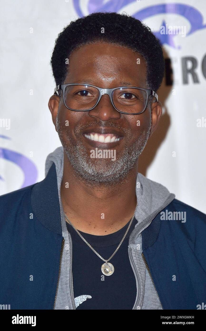 Corey Reynolds beim Photocall zur SyFy-Serie Resident Alien auf der ...