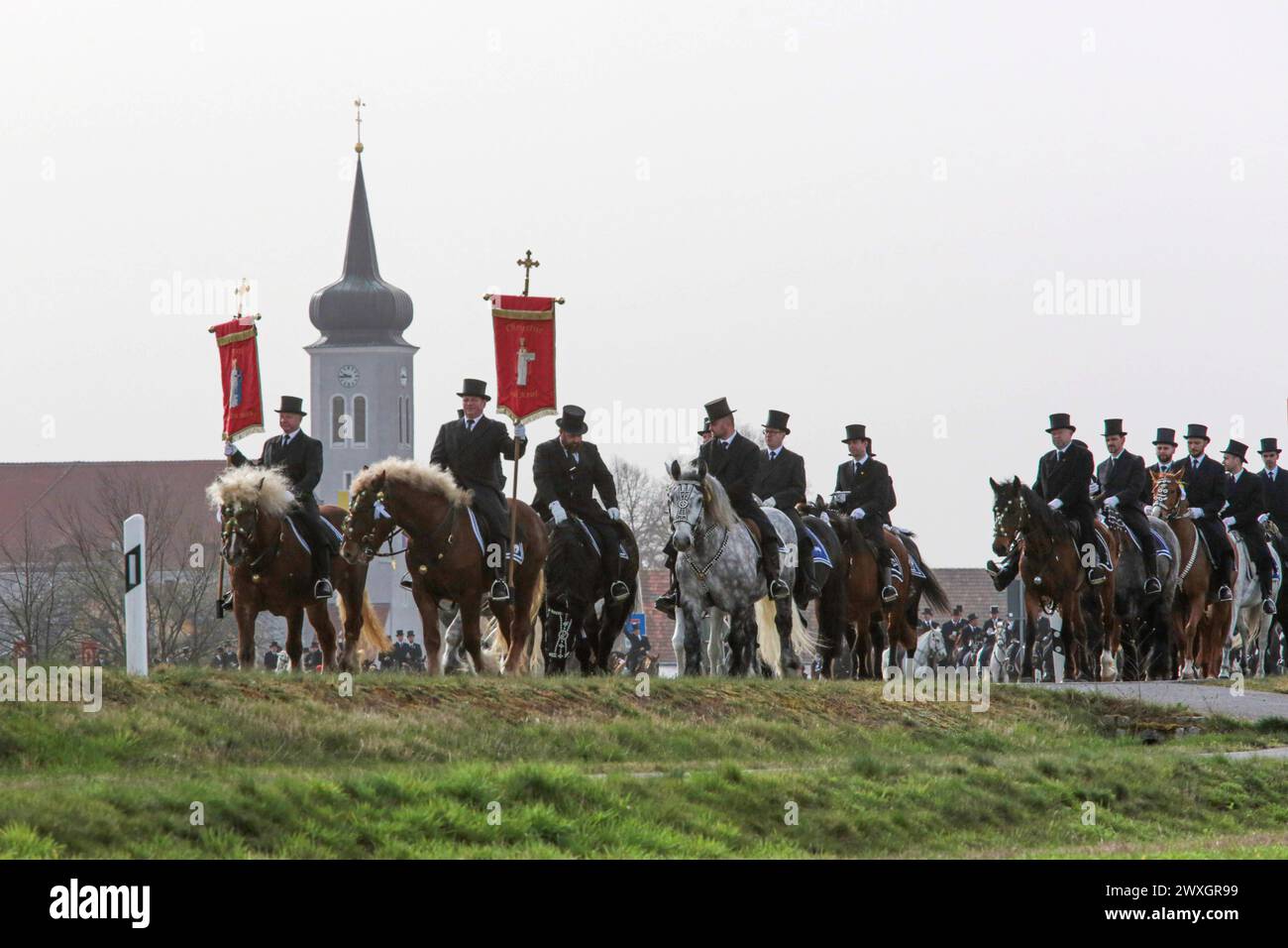 Sorbische Osterreiter reiten an Ostersonntag 31.03.2024 von Ralbitz in ...