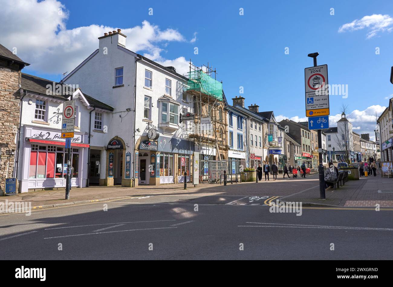 High street scene in Kendal, Cumbria, UK Stock Photo - Alamy