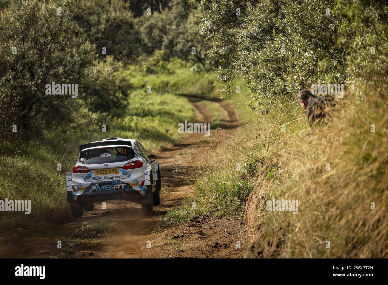 32 Georgios VASILAKIS, Nikolaos INTZOGLOU, Ford Fiesta Mk II Rally2 ...