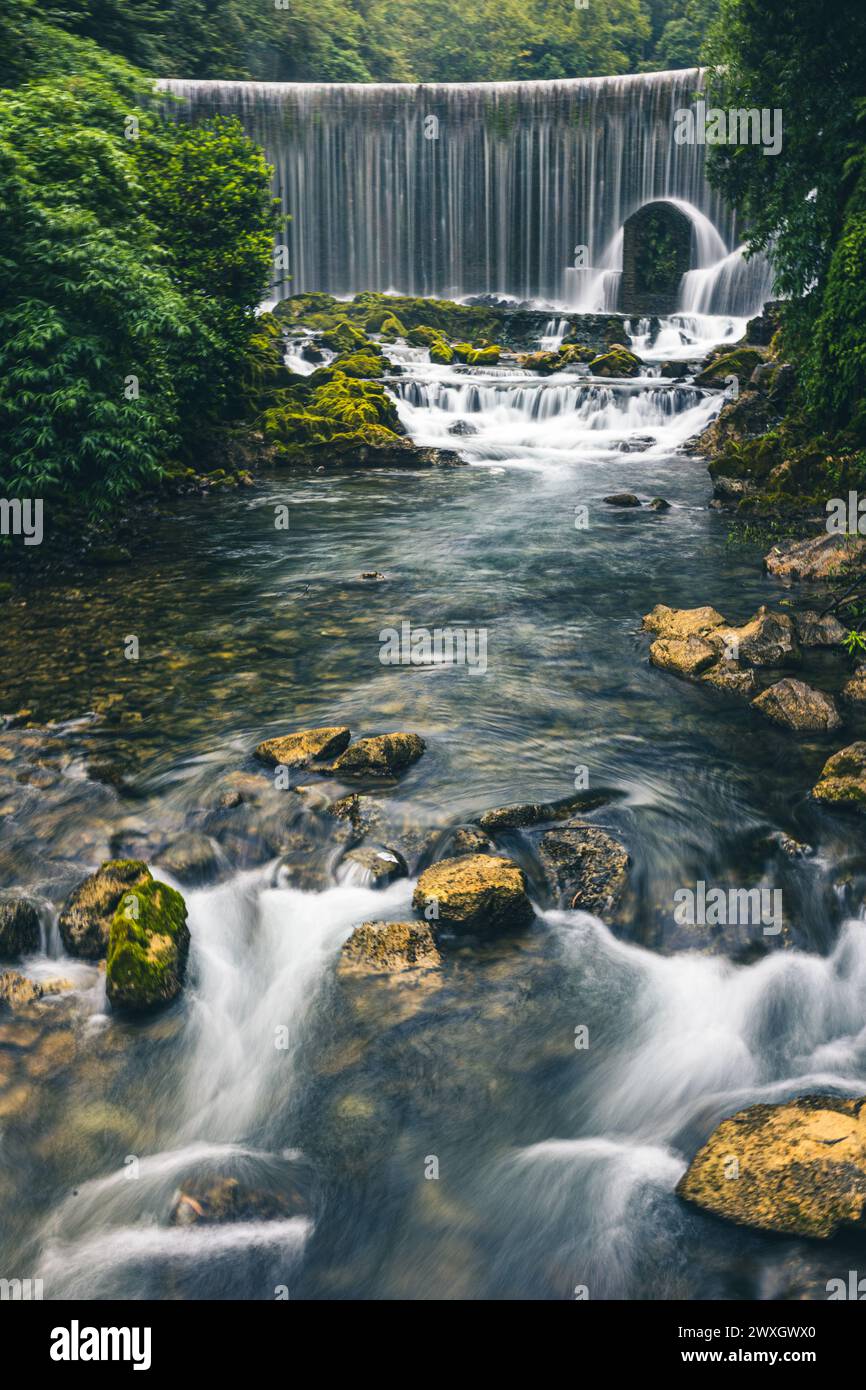 slow gate waterfall creek Stock Photo - Alamy