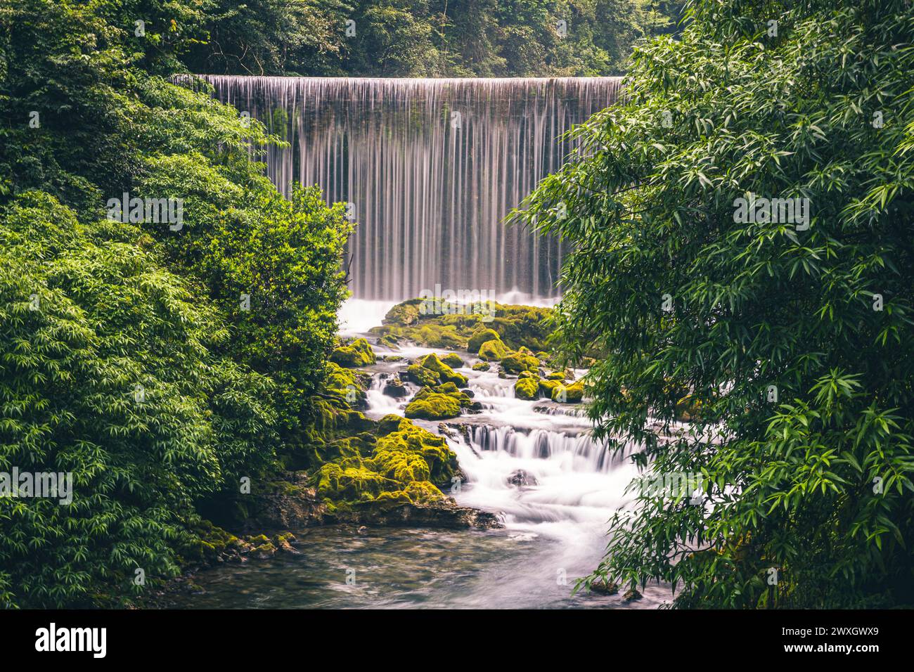 slow gate waterfall creek Stock Photo - Alamy