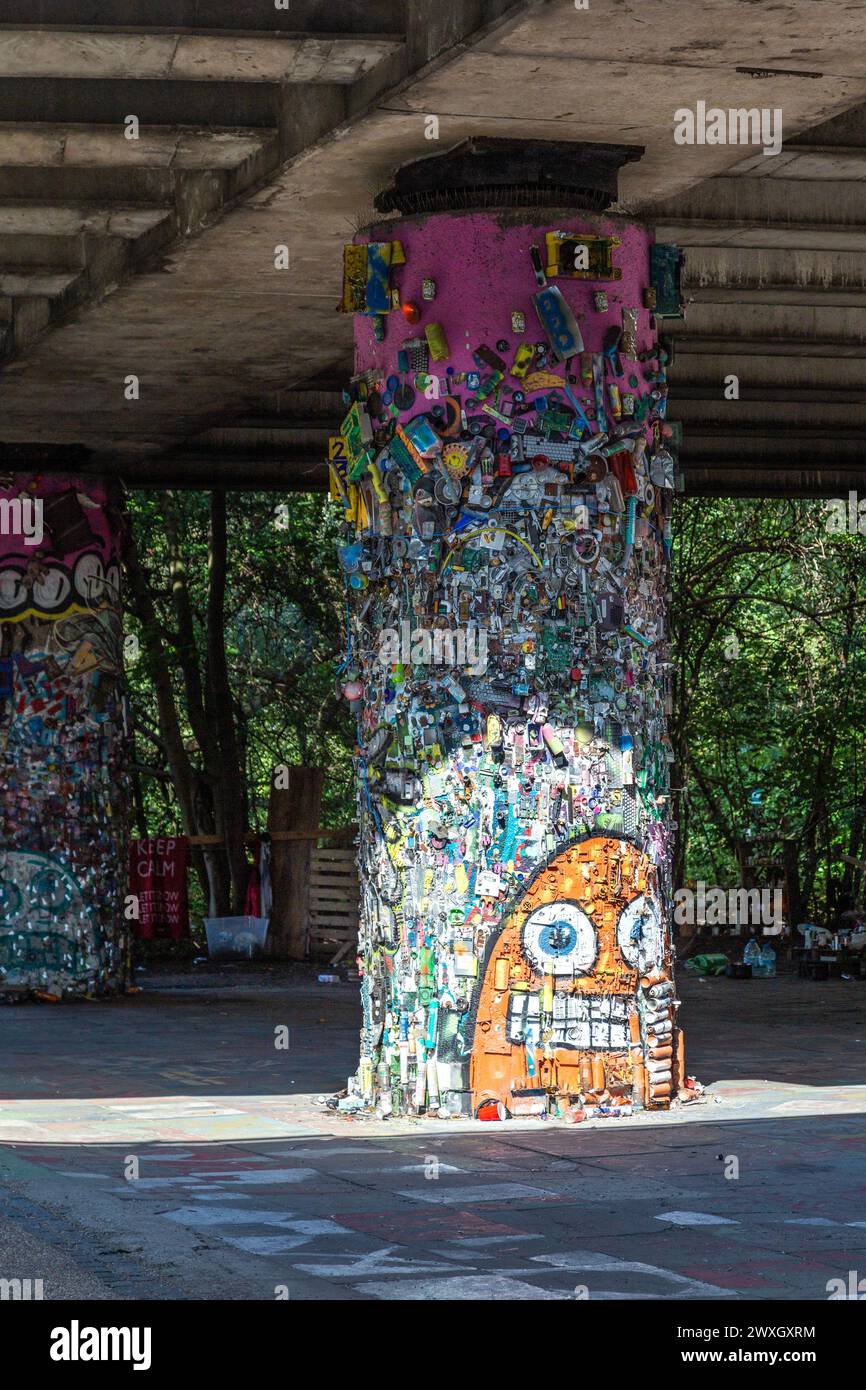 Random objects hi-res stock photography and images - Alamy