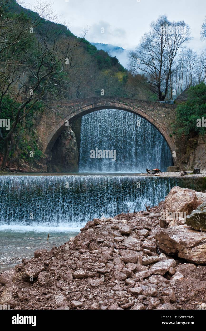 marvelous medieval stone bridge with two river waterfalls, Trikala ...