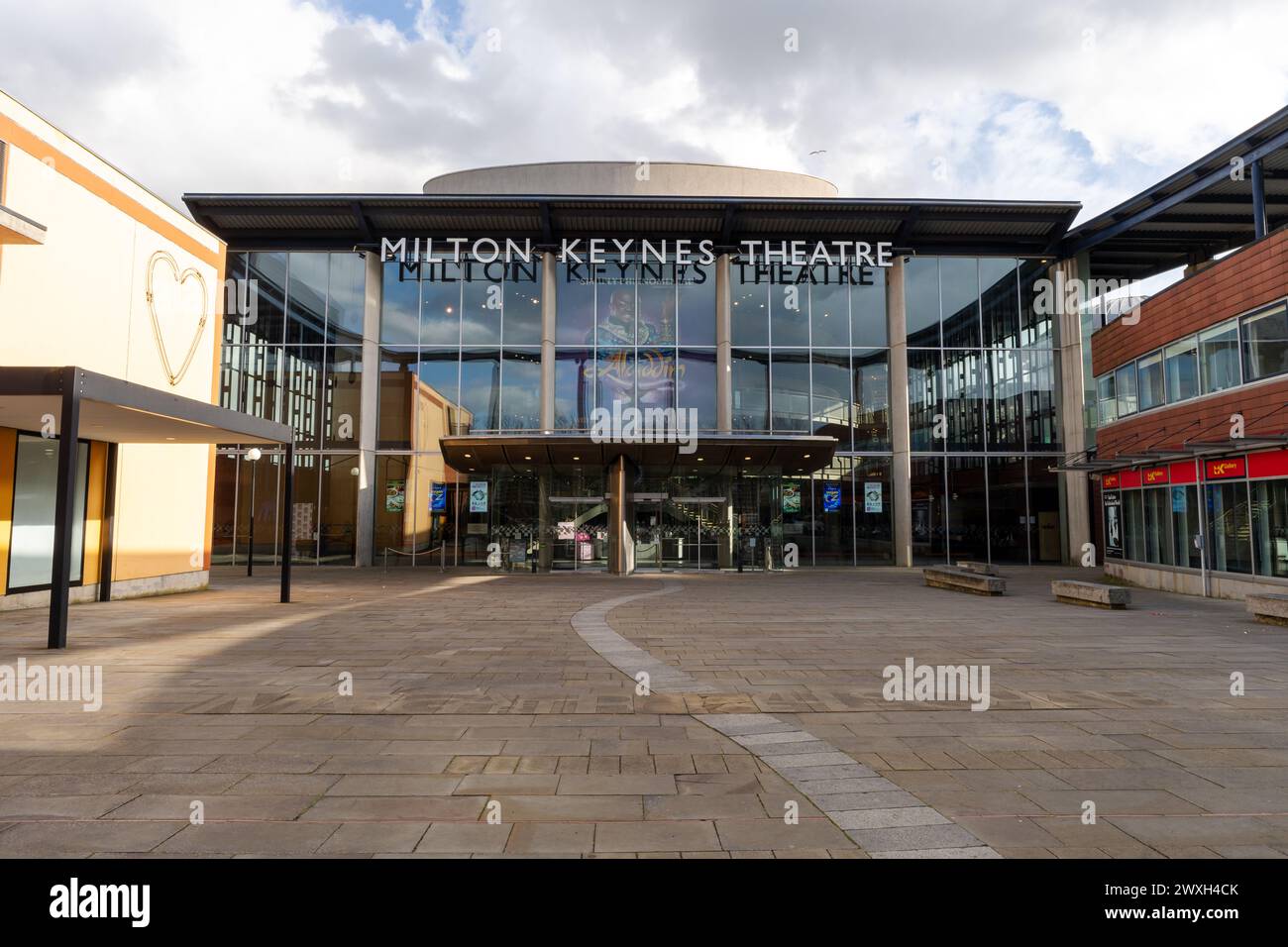 Milton keynes theatre hi-res stock photography and images - Alamy