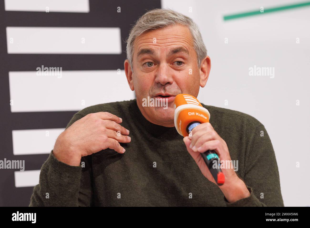 Wladimir Kaminer im Interview beim Deutschlandfunk, 22.03.2024, Leipzig ...