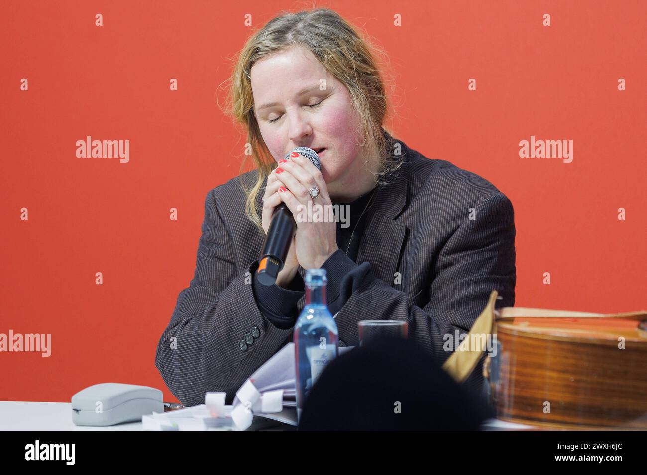 Sarah Brendel stellt ihr Buch Das Kleinste ist nicht zu klein: Mein ...