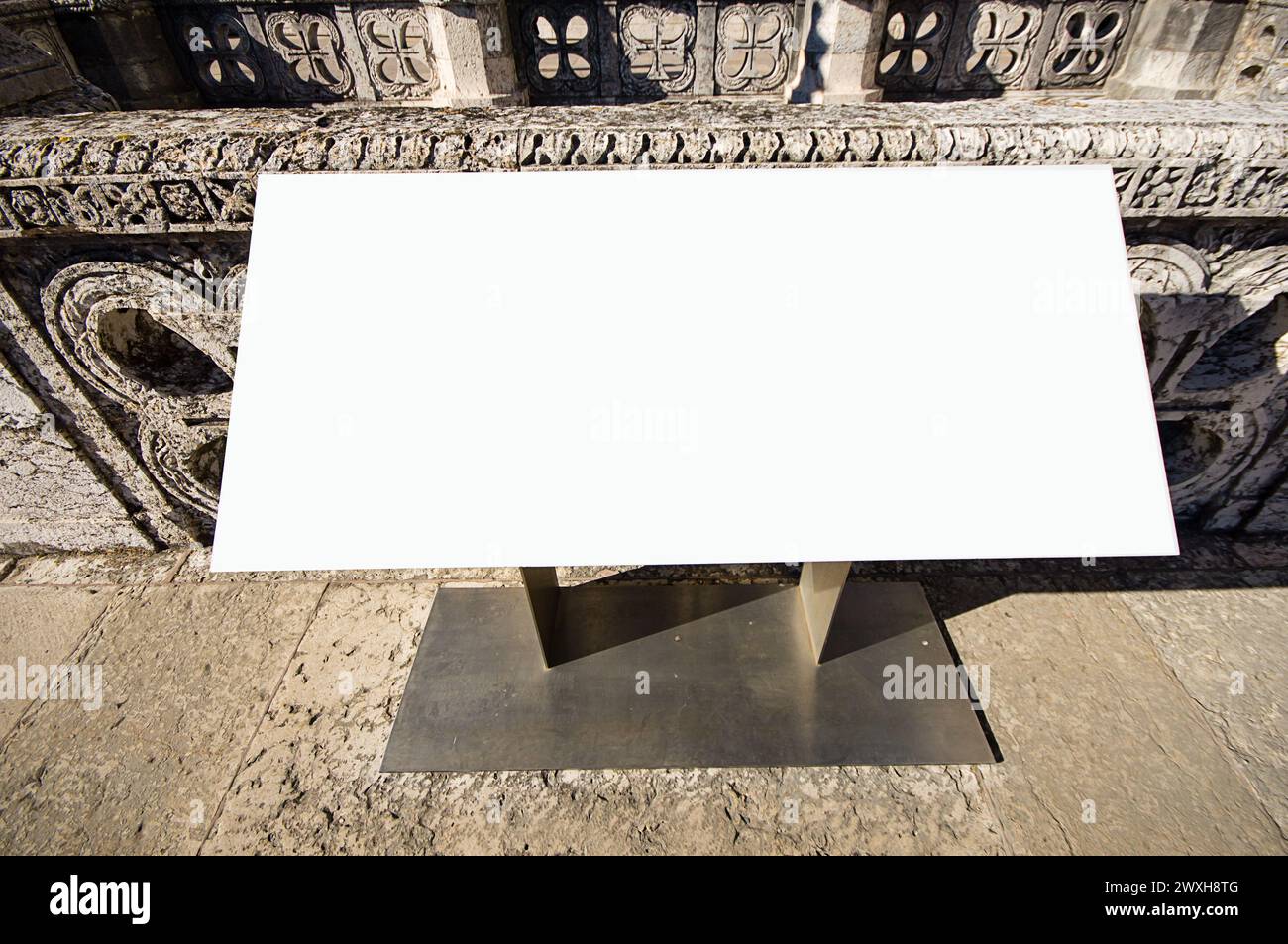 Sleek backdrop hi-res stock photography and images - Alamy