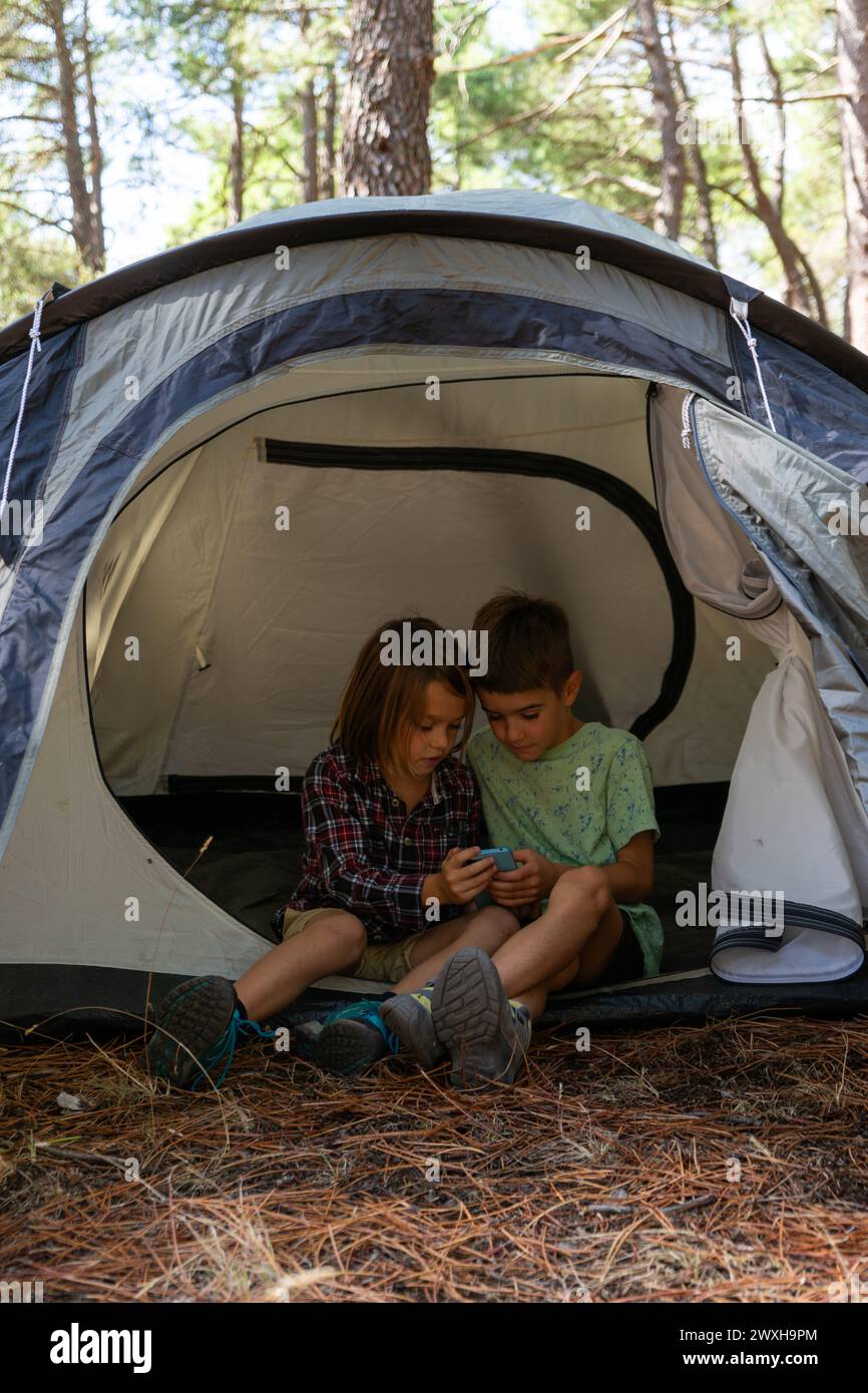 Kids tent phones hi-res stock photography and images - Alamy