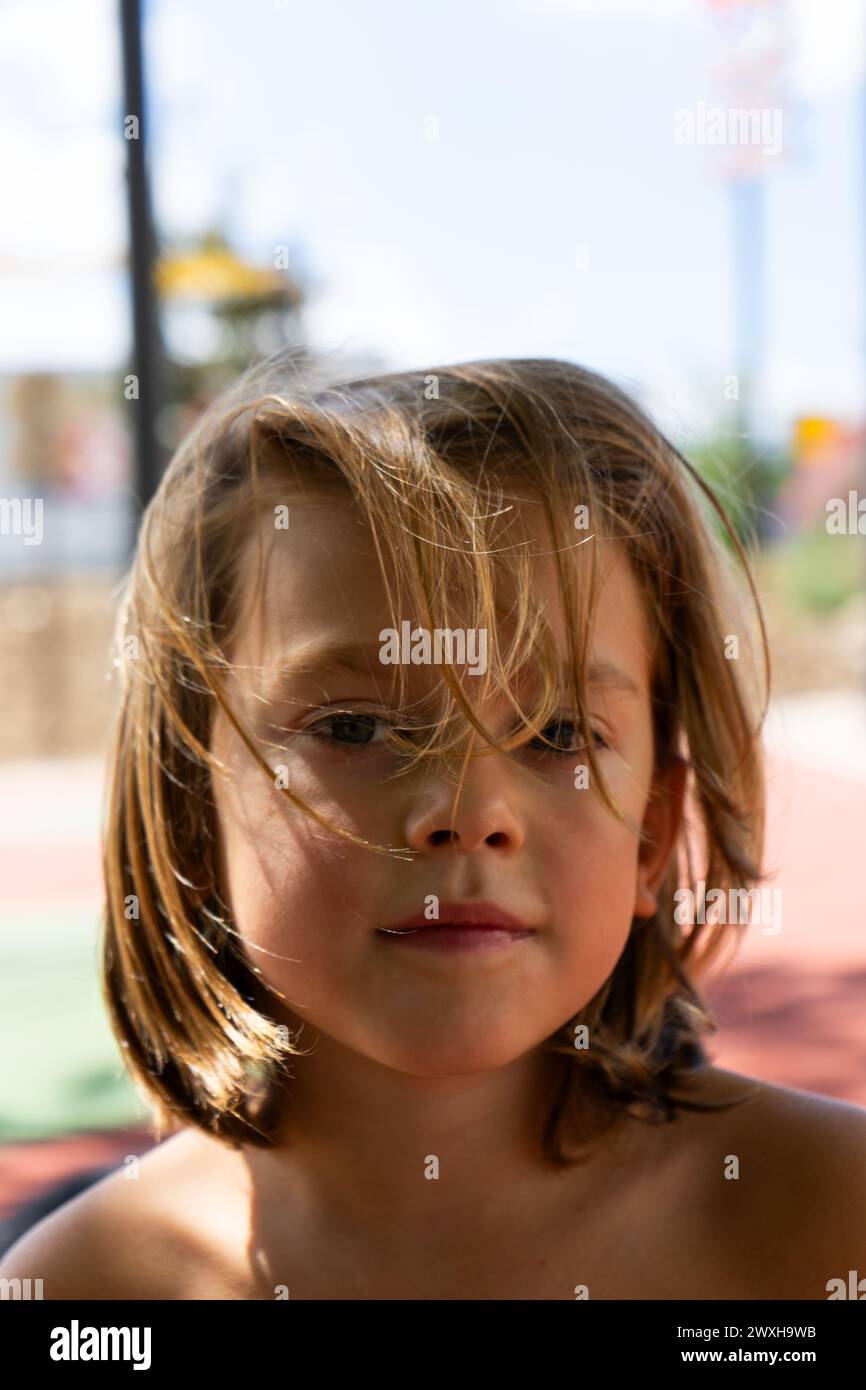 Disheveled hairstyle hi-res stock photography and images - Alamy