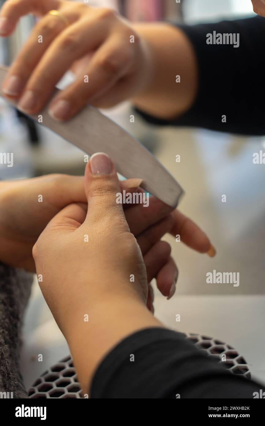 Filing technique hi-res stock photography and images - Alamy