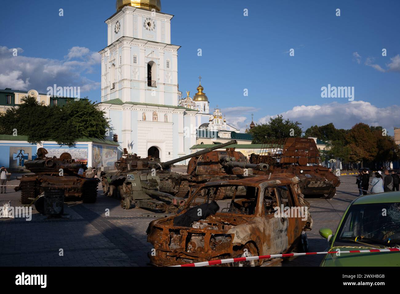 St. Michael's Square in Kyiv, Ukraine Stock Photo - Alamy