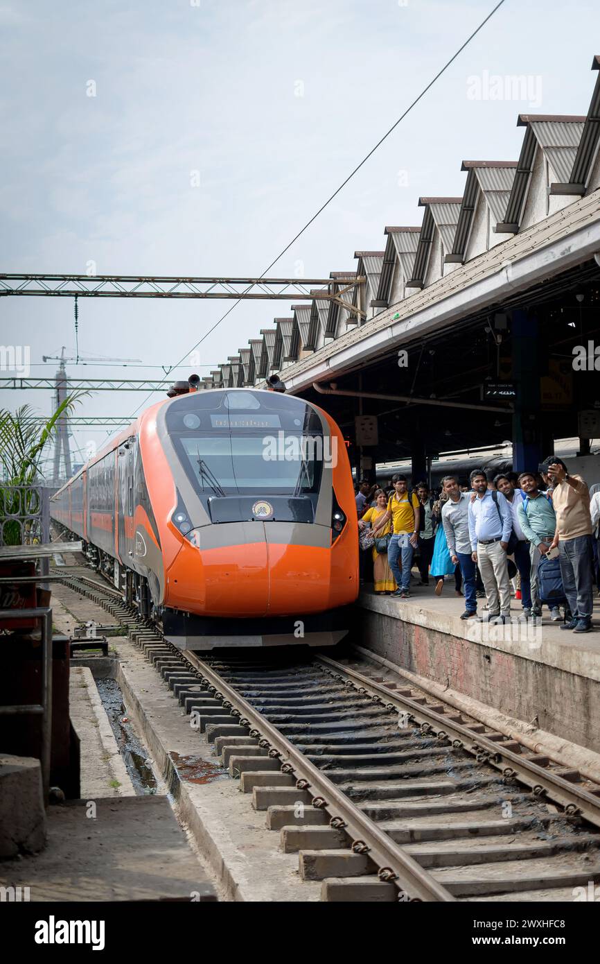 Vande bharat express hi-res stock photography and images - Alamy