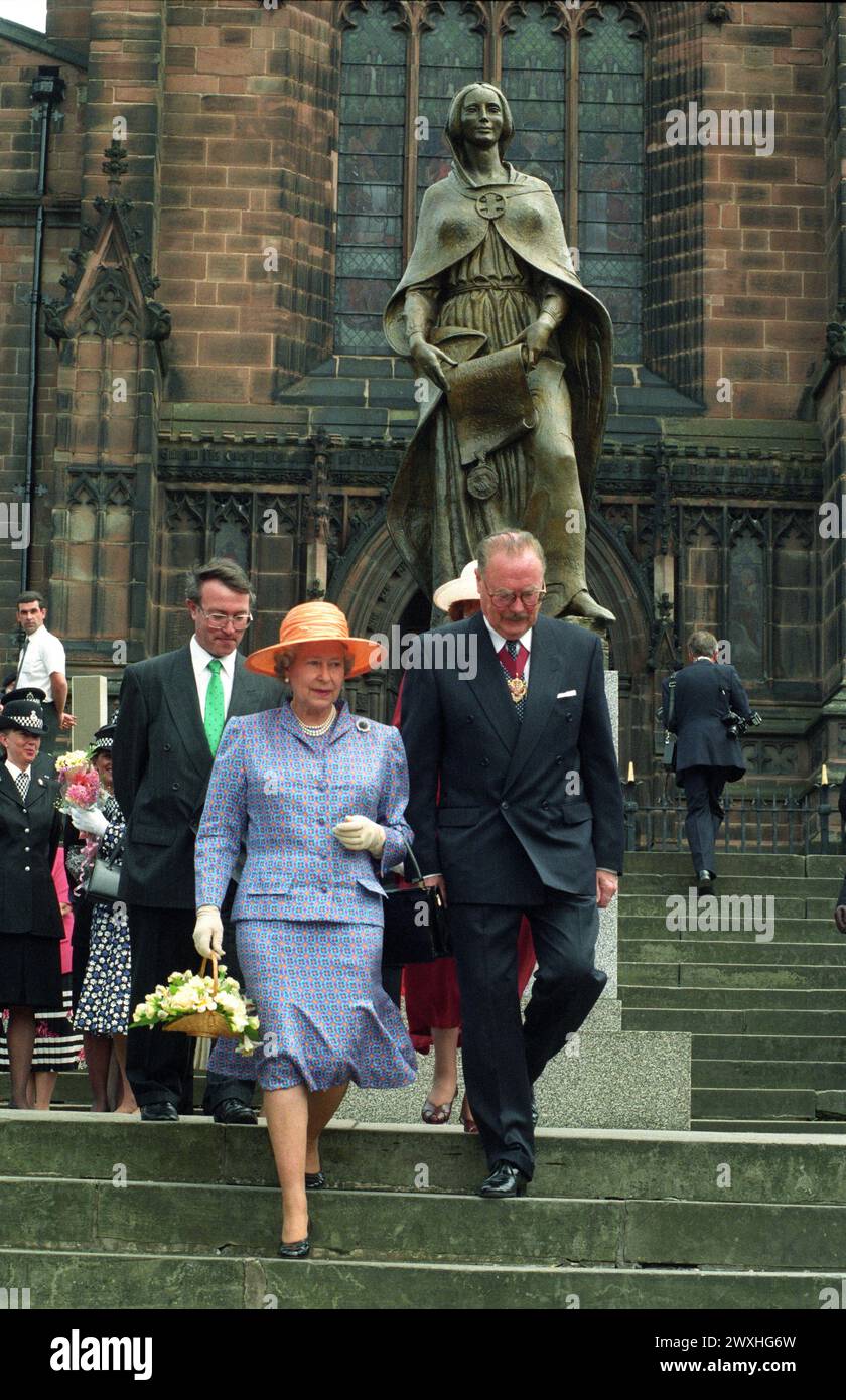Her Majesty Queen Elizabeth visiting Wolverhampton in 1994 with The ...