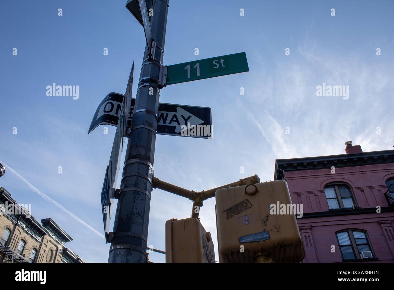 Street light with direction signs hi-res stock photography and images ...