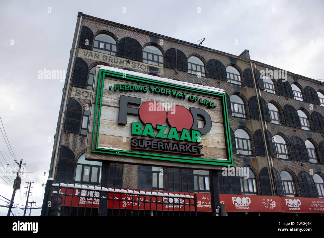 Prominent signage hi-res stock photography and images - Alamy