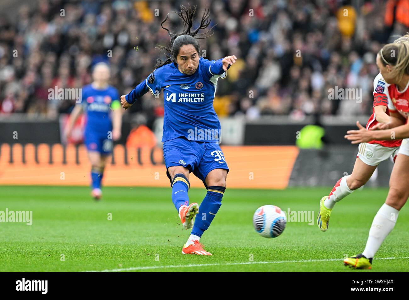 Mayra Ramírez of Chelsea scores a goal to make it 0-1 but is ruled out ...