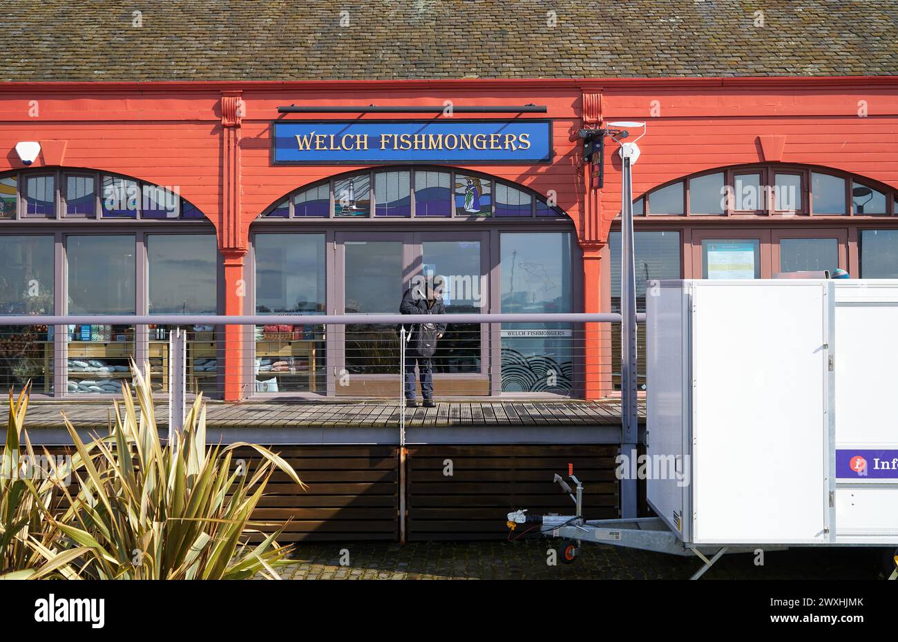 Edinburgh seafood shop hi-res stock photography and images - Alamy
