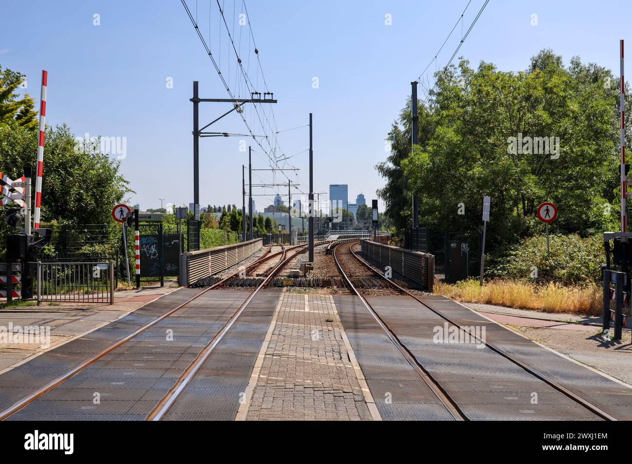 Rotterdam central metro station hi-res stock photography and images - Alamy