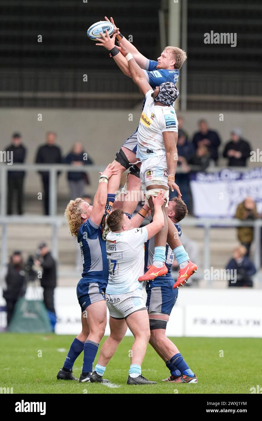 Eccles, UK. 31st Aug, 2023. Christ Tshiunza of Exeter Chiefs competes ...
