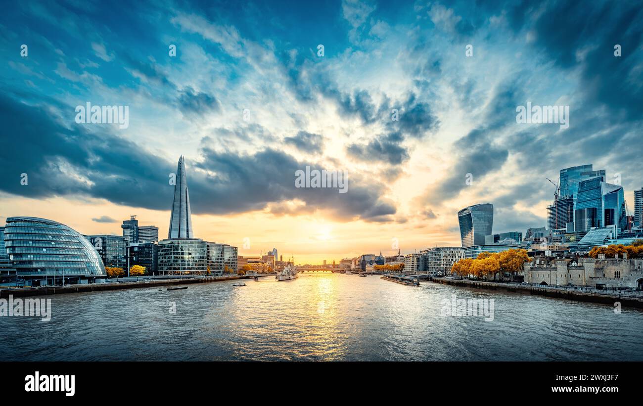 the skyline of london during a beautiful sunset, united kingdom Stock ...