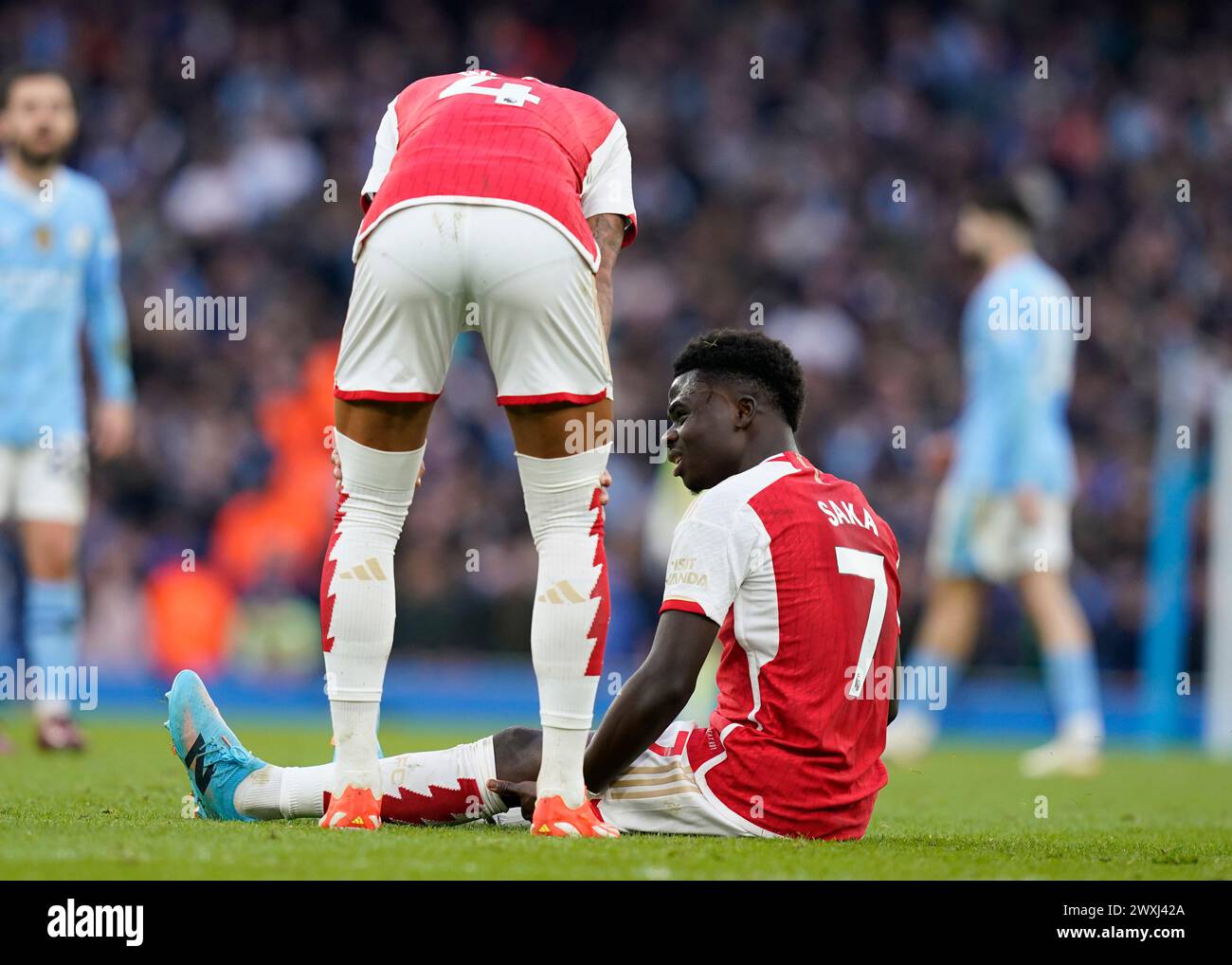 Bukayo saka arsenal down hi-res stock photography and images - Alamy