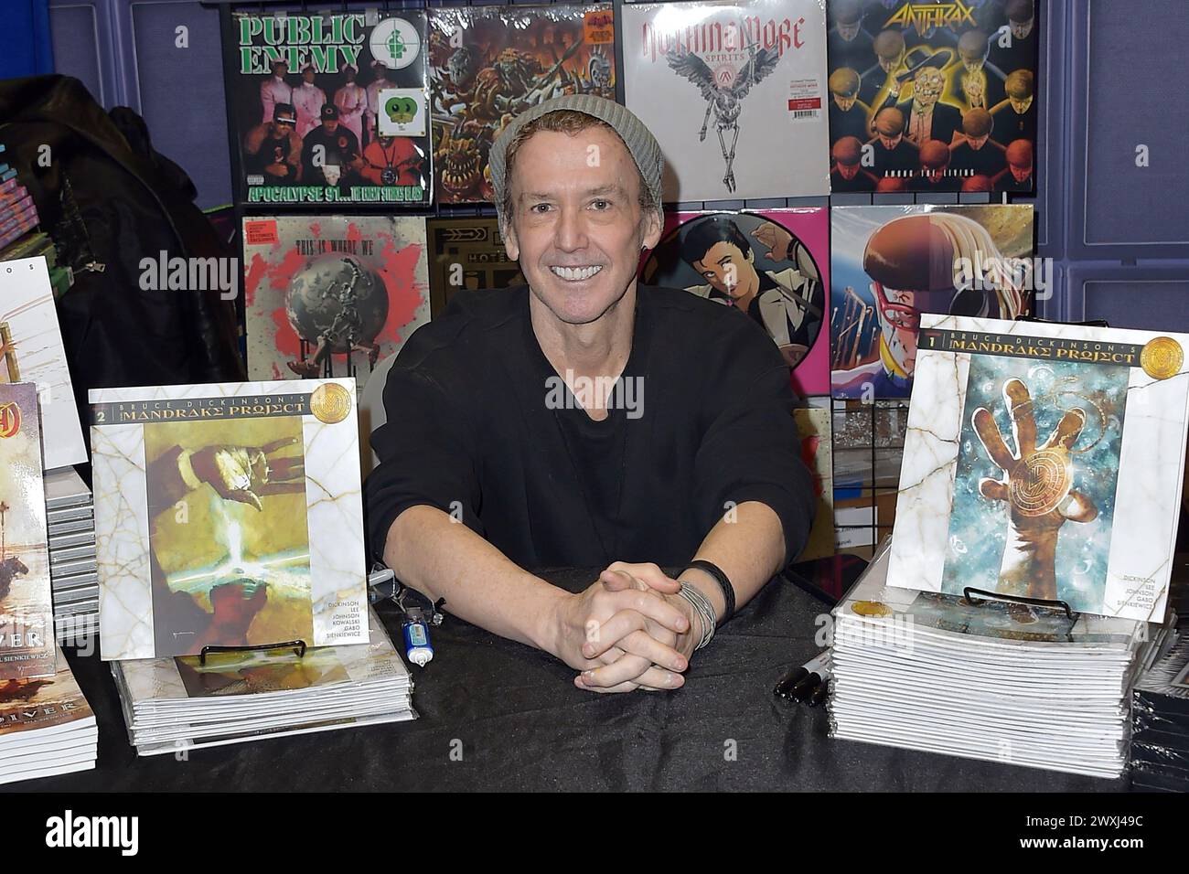 Bill Sienkiewicz auf der WonderCon 2024 im Anaheim Convention Center ...