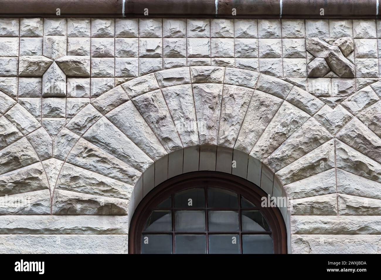 Colonial architectural features or details in Old City Hall Building ...