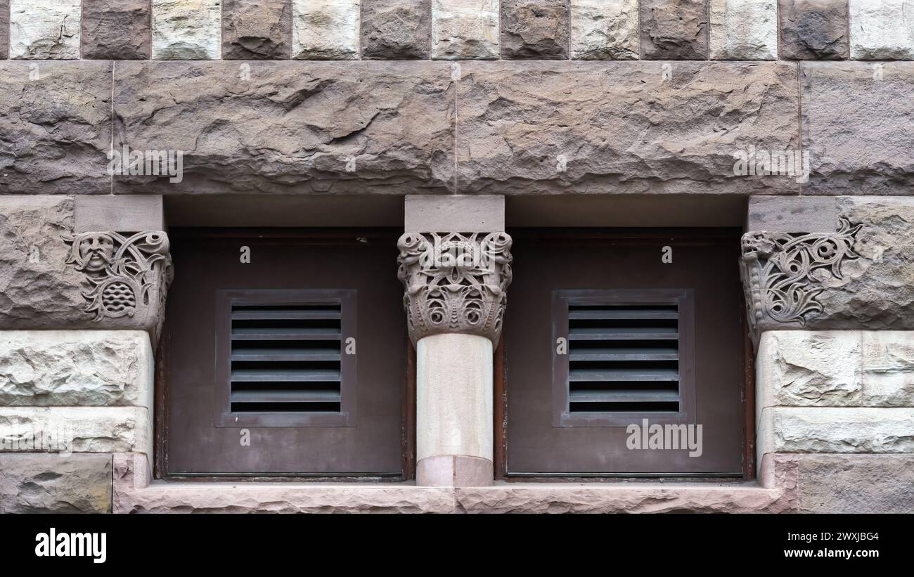 Colonial architectural features or details in Old City Hall Building ...