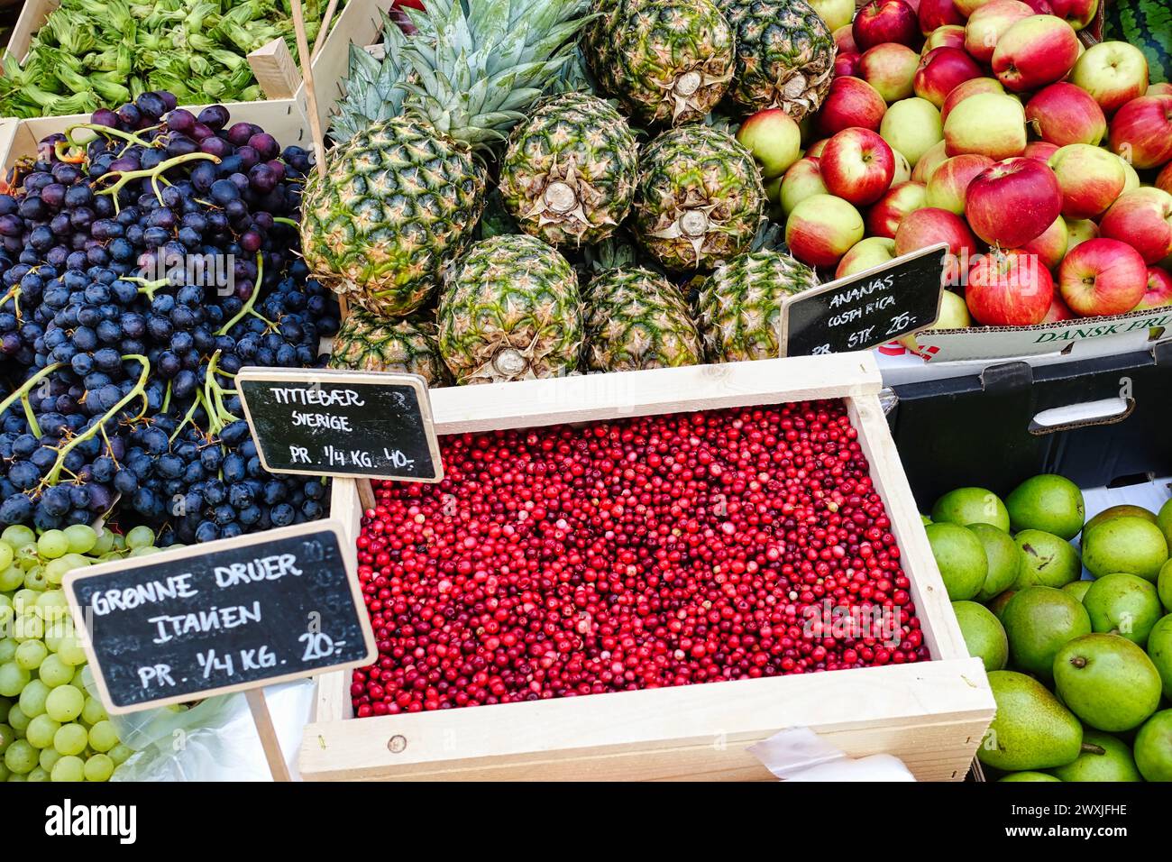 Lively Fruit and Vegetable Marketplace with Fresh, Colorful Harvest in ...