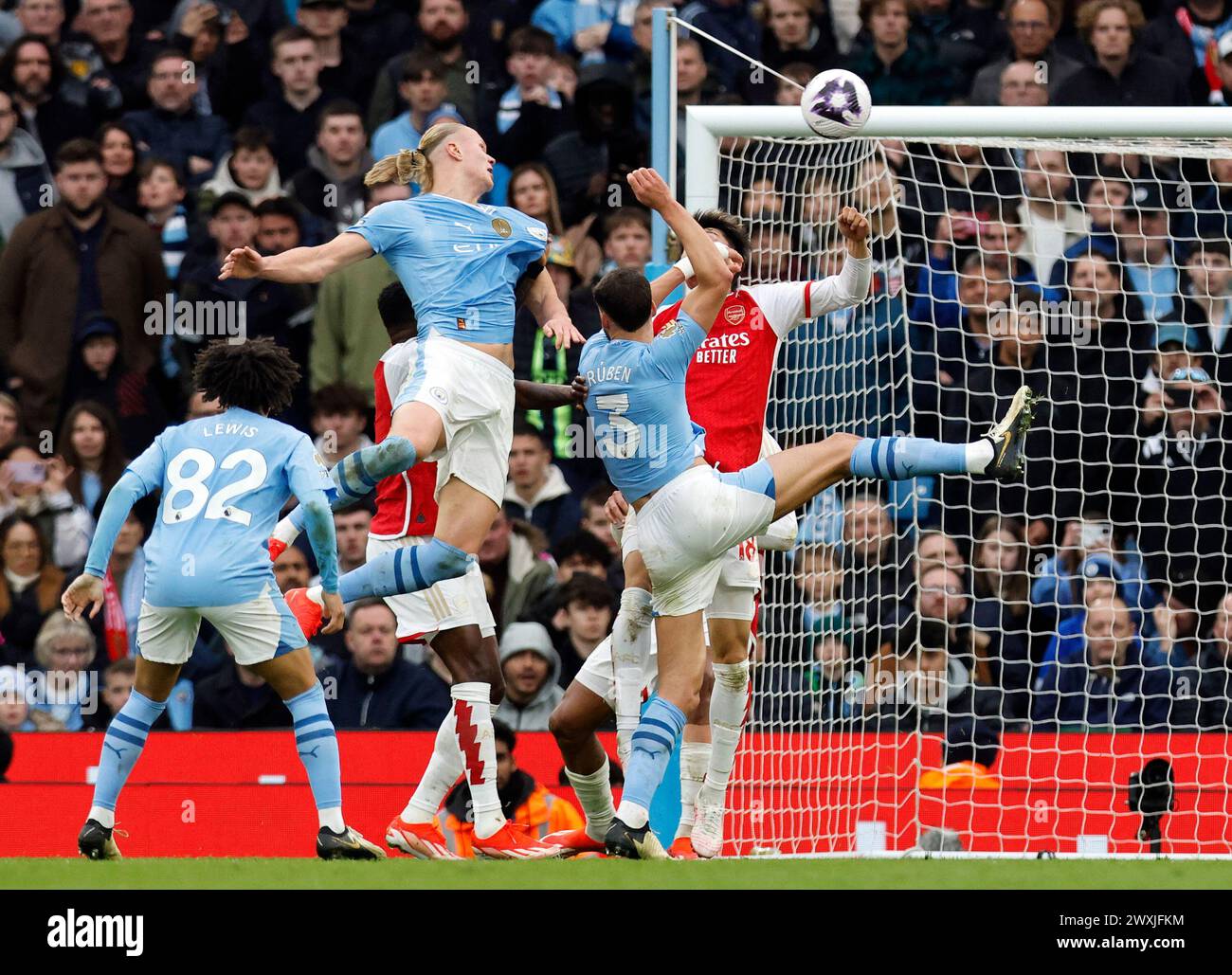 Erling haaland manchester city header hi-res stock photography and ...