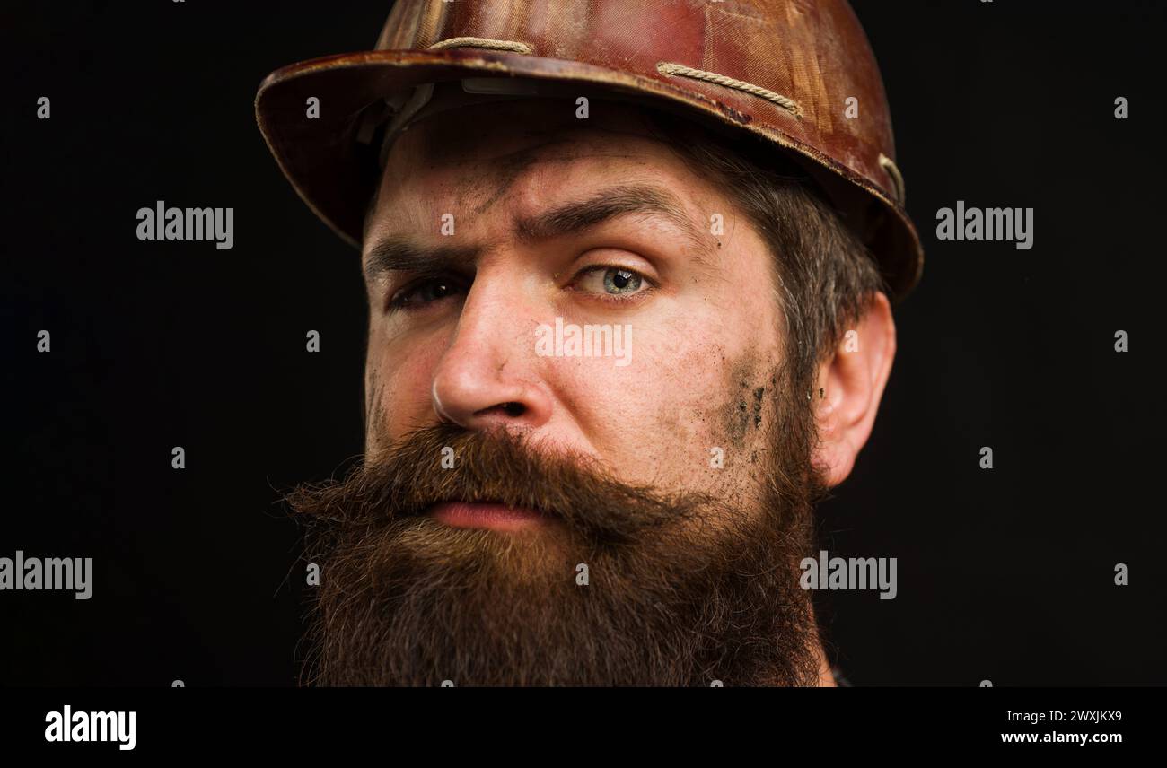 Dirty construction worker hi-res stock photography and images - Alamy