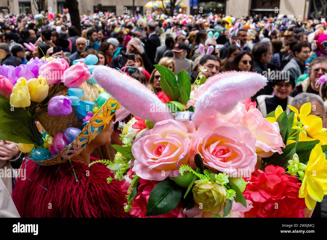2024 nyc easter parade hi-res stock photography and images - Alamy